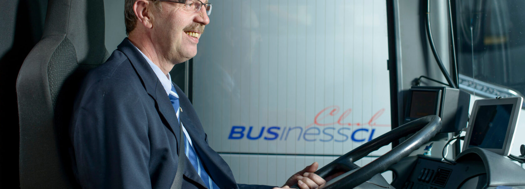 Busfahrer Jobangebot Reisebus - sabtours